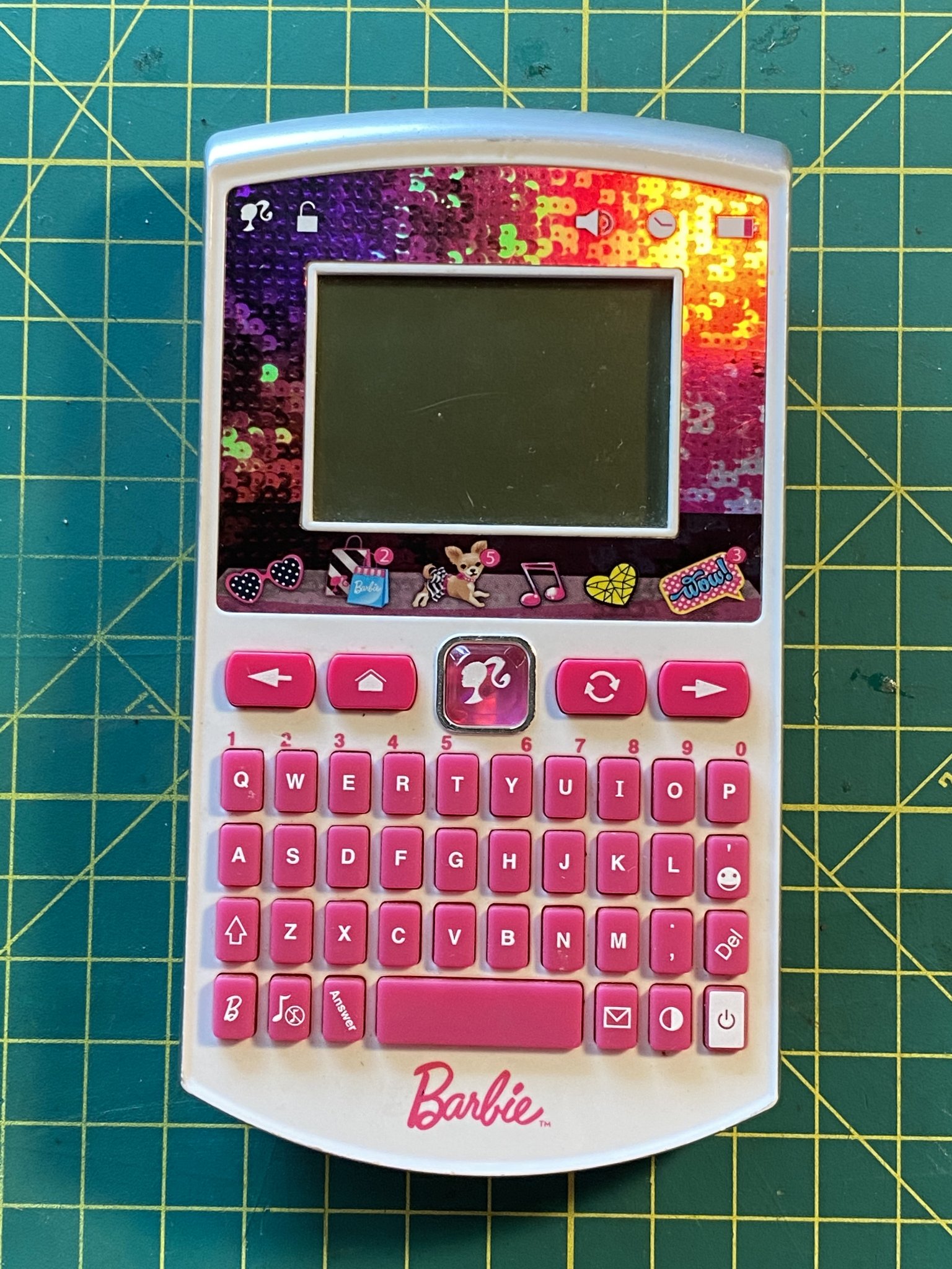 Oregon Scientific Barbie HE0468-12 - Gaming - Handheld Computer Museum